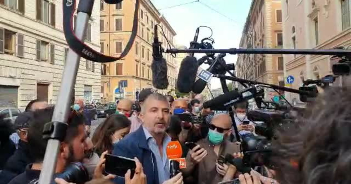 Sit-in sotto CasaPound. Lo sfogo di Simone Di Stefano – Il Tempo