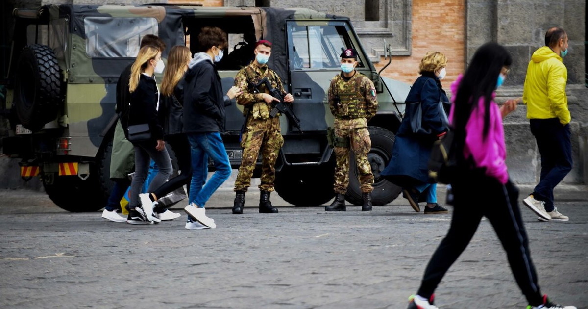 Siamo a un passo dal lockdown. Italia verso lo scenario 4, cosa prevede ...