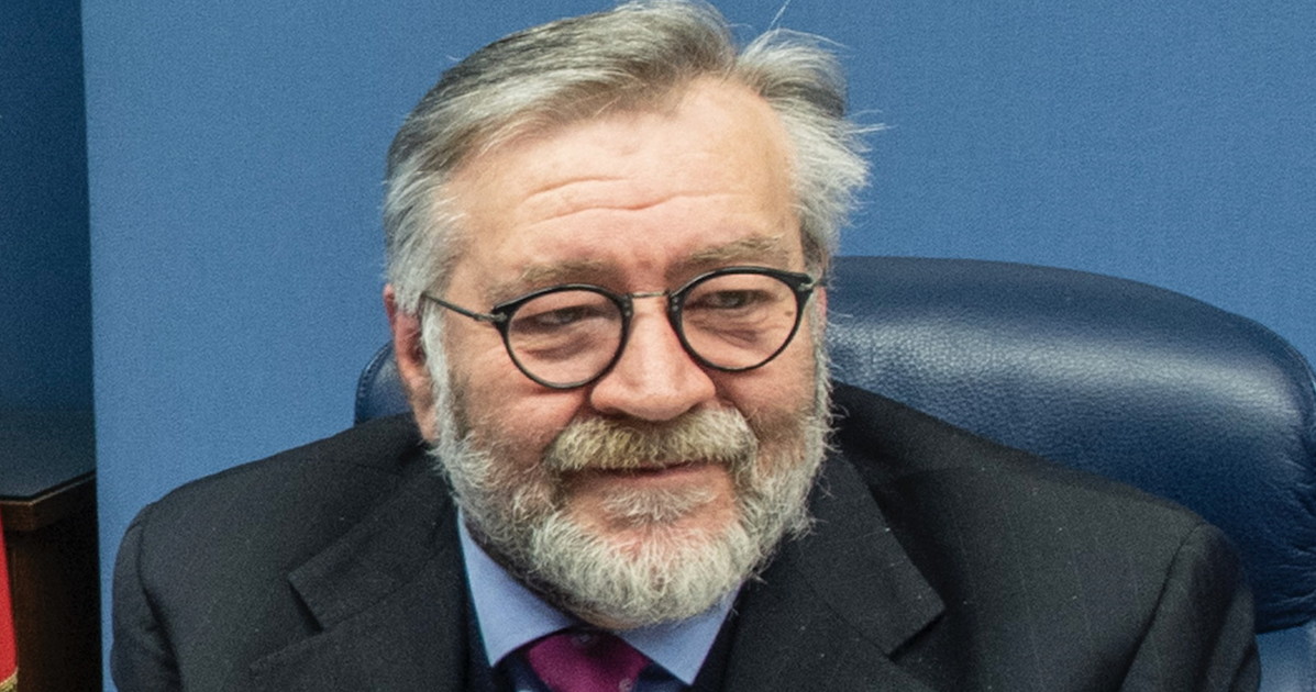 Copasir, Vito lascia e Urso rimette il suo mandato. Ma Volpi non molla ...