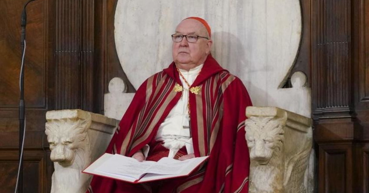 Ora "comanda" Kevin Joseph Farrell? Chi è il camerlengo di Bergoglio ...