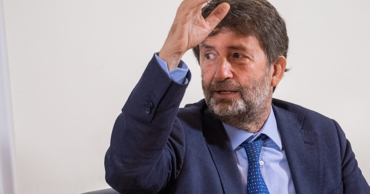 Mario Draghi al Quirinale, Dario Franceschini premier. L'ultimo sogno ...