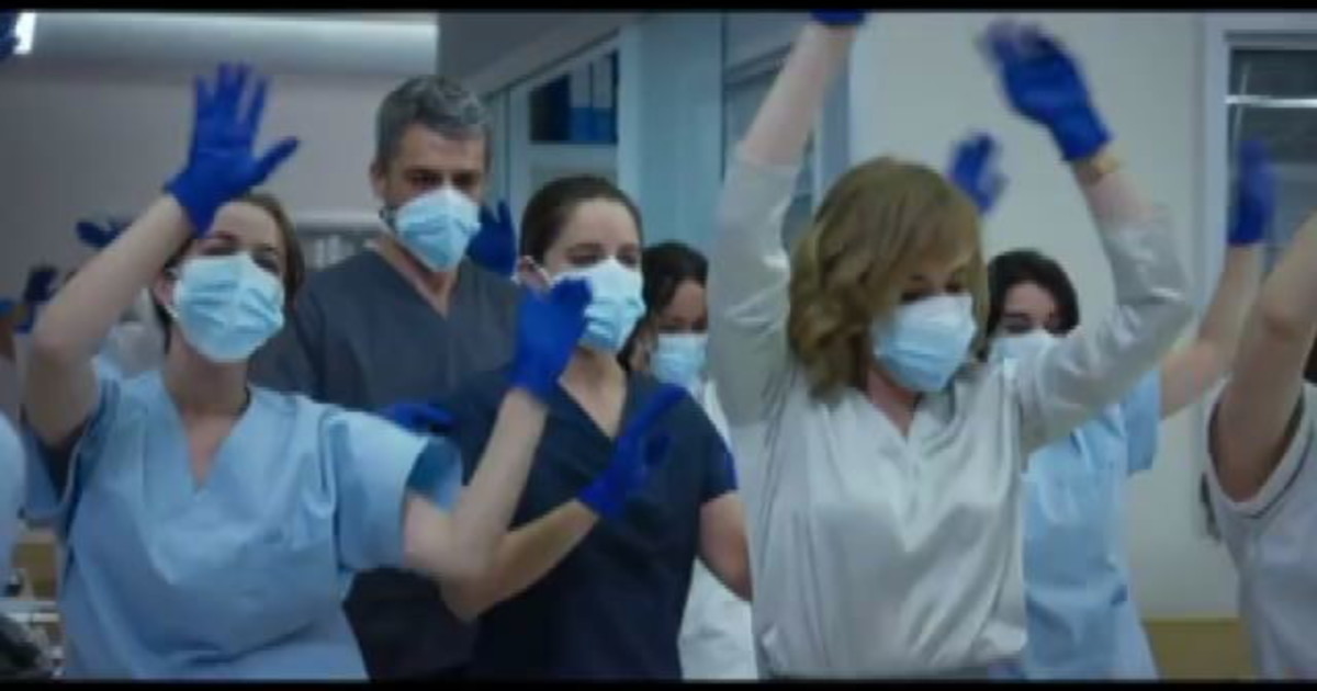 Doc 2, Argentero e il cast ballano sulle note di Jerusalema – Il Tempo