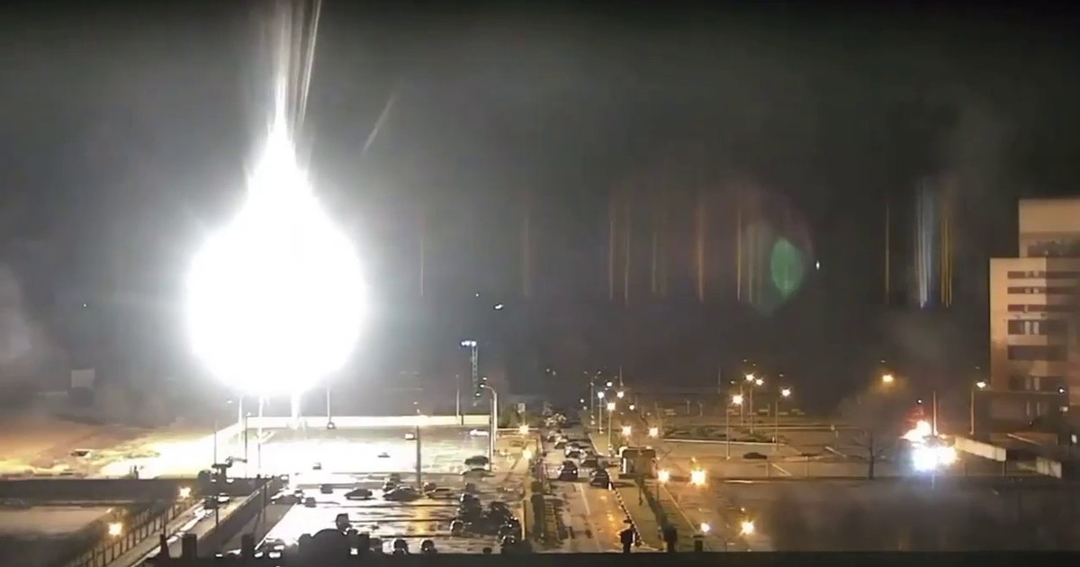 Ucraina, le immagini dell'attacco alla centrale nucleare di Zaporižžja ...