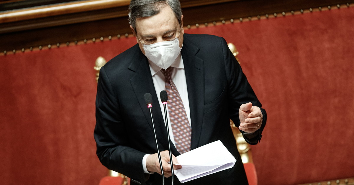 Diego Fusaro e l'accusa più dura a Mario Draghi: ruolo alla Nato e ...