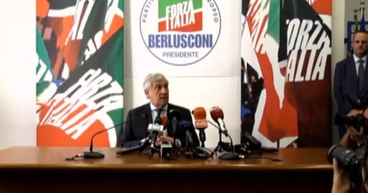 Tajani presenta il simbolo di Forza Italia: noi il vero centro – Il Tempo