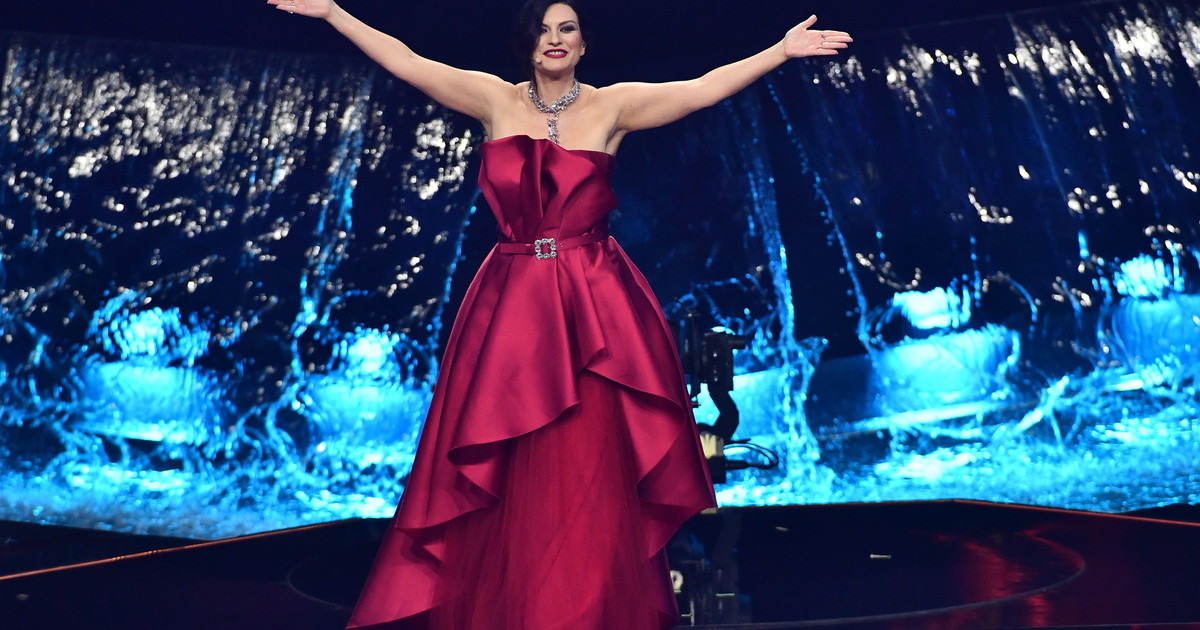 Laura Pausini non canta “Bella ciao” in tv: travolta dagli insulti della sinistra – Il Tempo