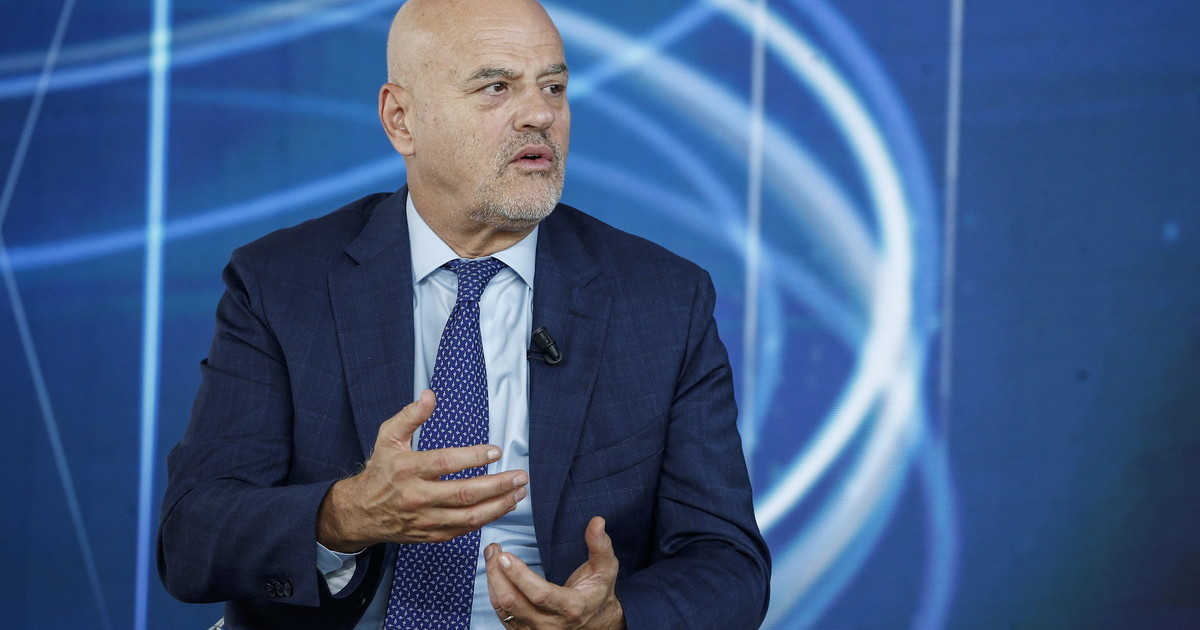 Energia, Descalzi terrorizza gli italiani: “L'inverno più duro non sarà ...