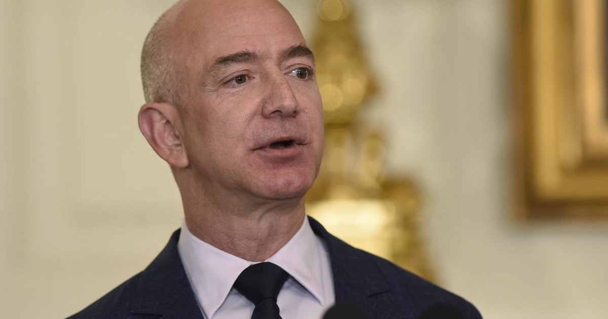 Jeff Bezos denunciato dalla governante ispanica: "Discriminazione ...