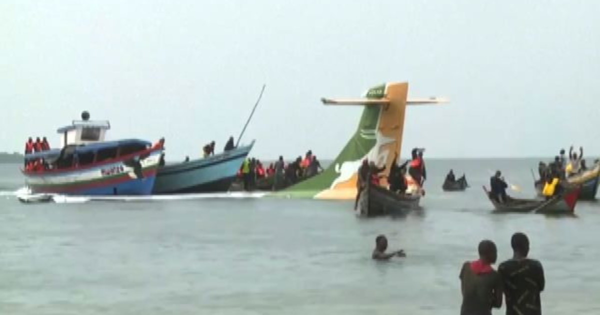 Le immagini dell'aereo precipitato in Tanzania, 24 sopravvissuti – Il Tempo