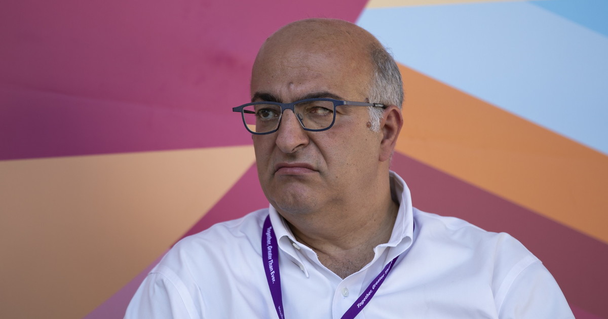 Meloni si affida a Mario Sechi: scelto il nuovo portavoce di Palazzo ...