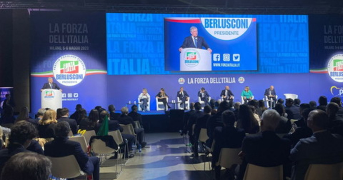 FI apre convention a Milano, Tajani “Siamo il centro della politica ...