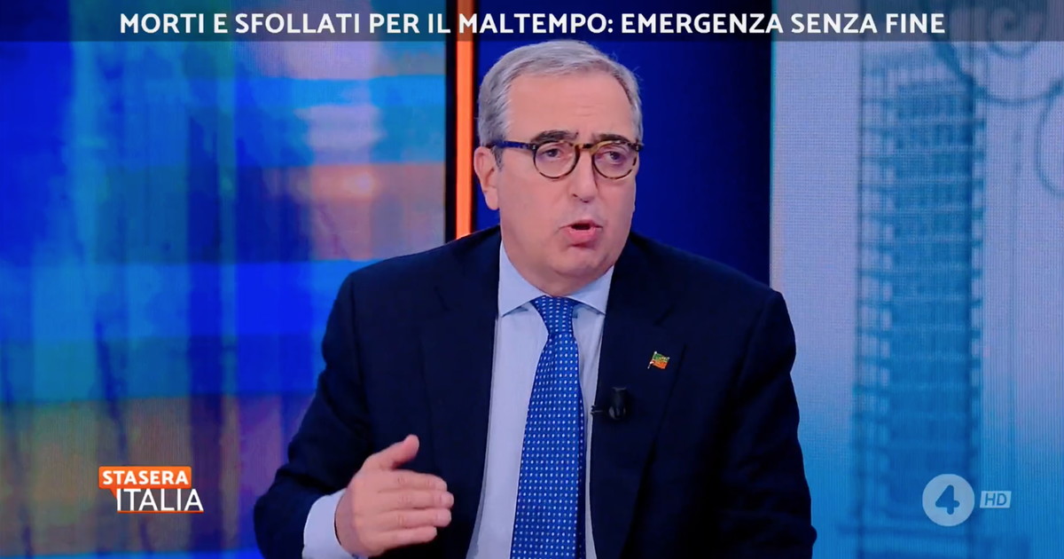 Stasera Italia, Gasparri punta il dito sul clima: quello che fa l ...