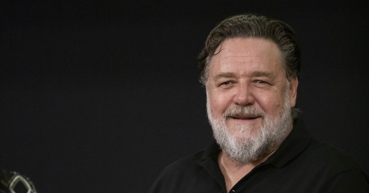 Russell Crowe a Roma in veste di cantante: vorrei suonare al Colosseo ...