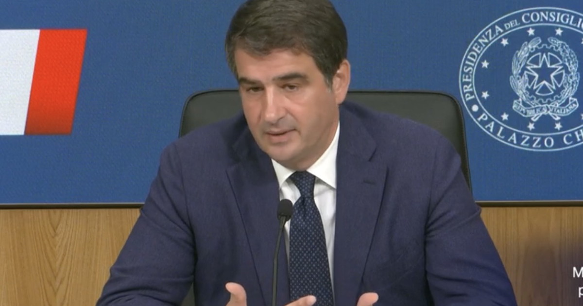 Fitto, la verità sulla quarta rata del Pnrr: così smonta le "fake news ...