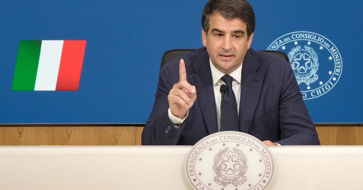 Fitto respinge le critiche della sinistra: “Fake news, sul Pnrr nessun ...