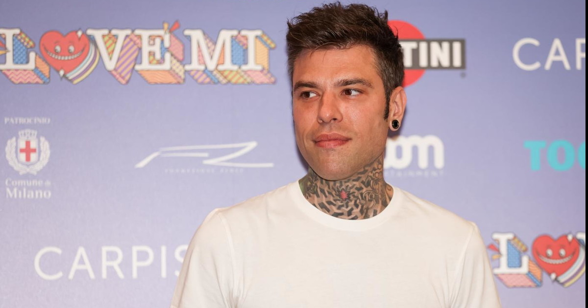 Fedez, come sta e quali sono gli scenari. Il chirurgo: "Ulcera ...