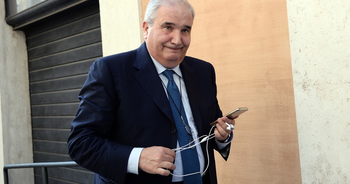 Fioroni pensa ad un nuovo grande centro e chiama Calenda e Renzi – Il Tempo