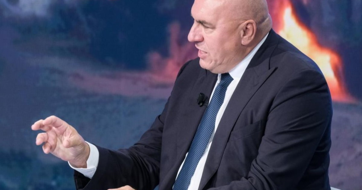 Dritto e Rovescio, lezione di Crosetto ai fiancheggiatori di Hamas: "L'incendio arriva..." – Il ...