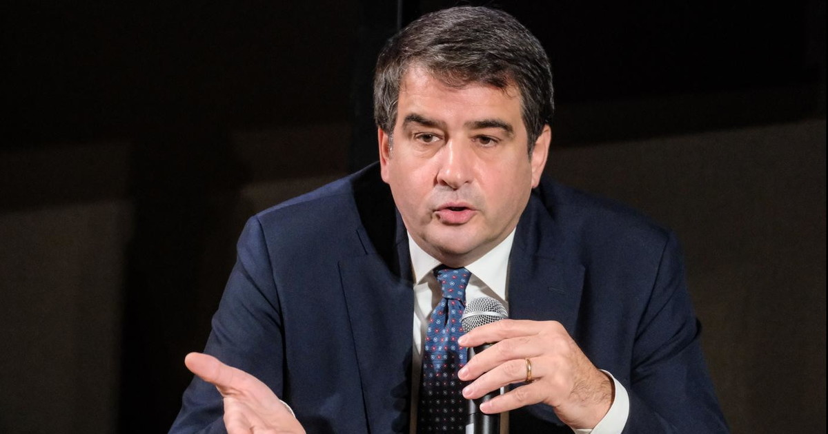 Scuola, il ministro Fitto: "Nessun taglio ai fondi per gli asili" – Il ...