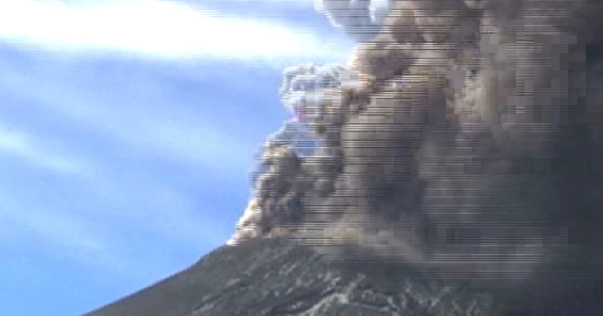 Messico, erutta un vulcano attivo: colonna di cenere impressionante ...