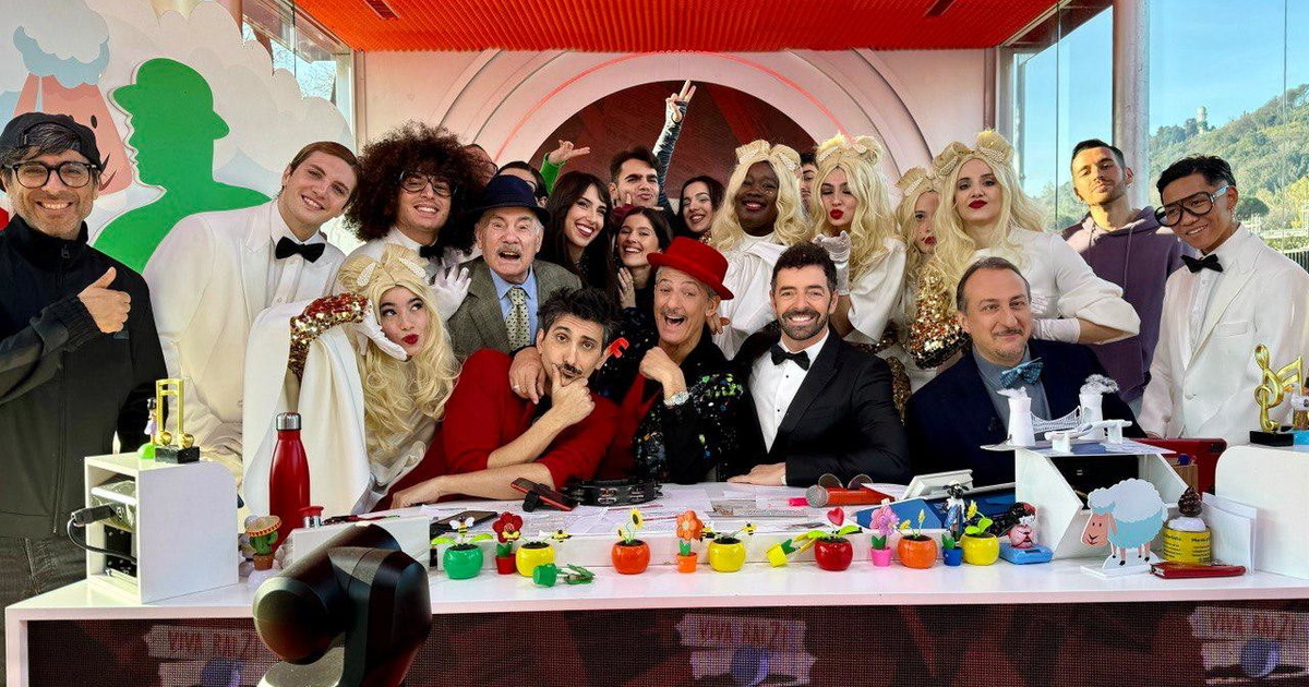 Fiorello fuori dal coro: "Siete dei geni", a valanga su Chiara Ferragni ...