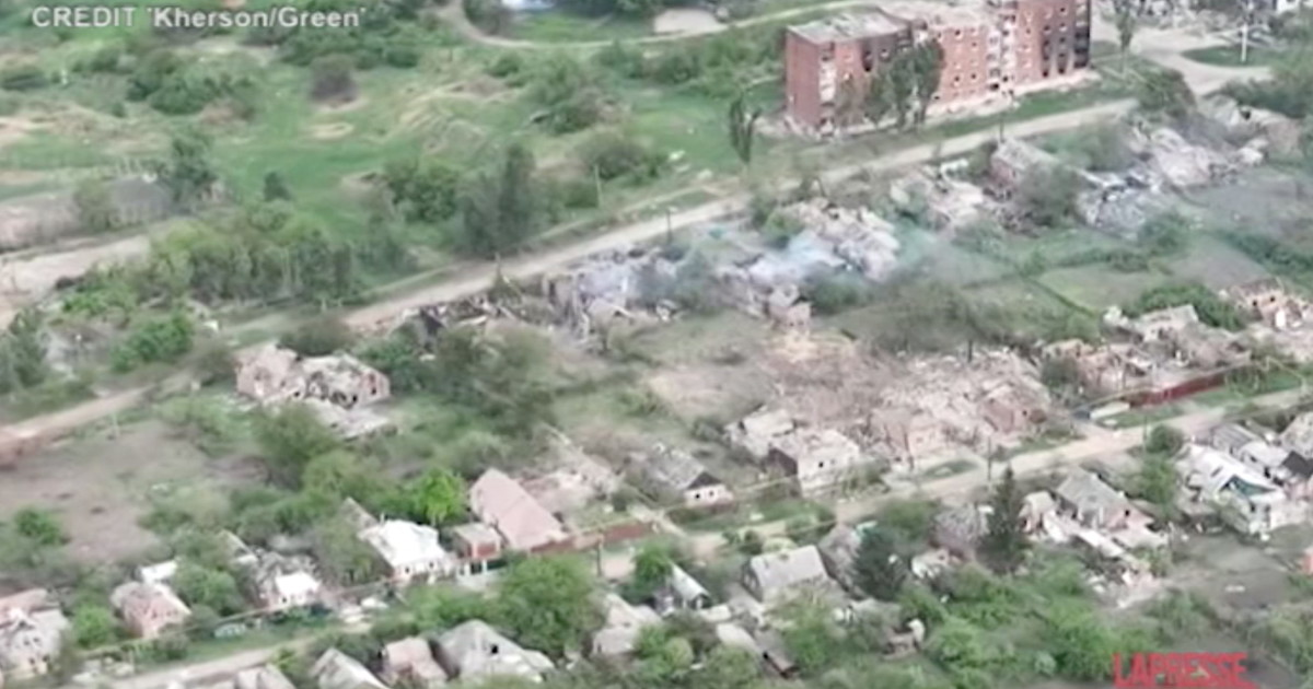 Ucraina, il villaggio di Ocheretyne devastato dalla guerra ...