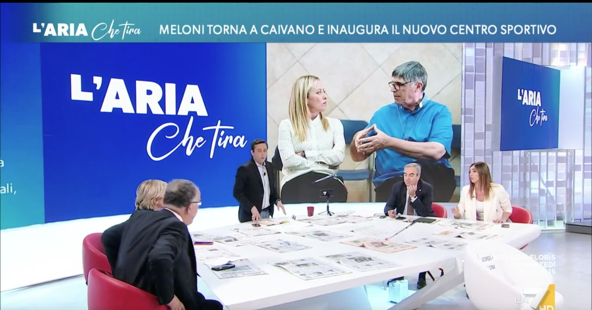 L'Aria che Tira, baruffa Tecce-Ruotolo su Caivano: “Ti rendi conto ...