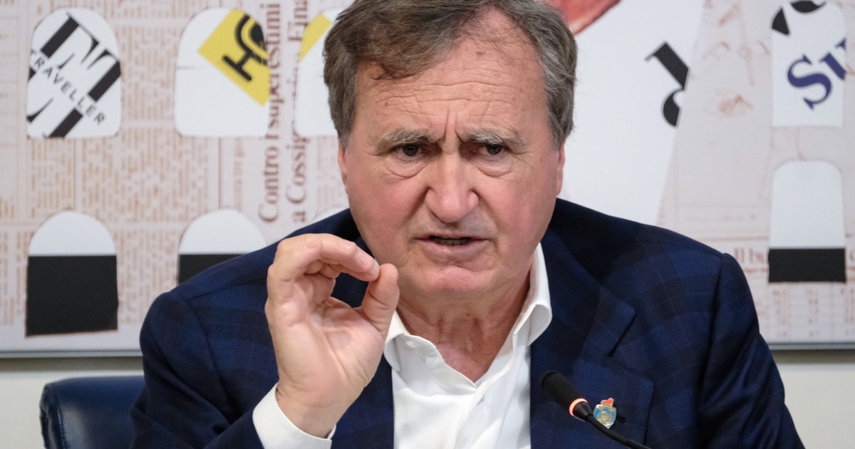 Brugnaro come un Papa | lo strano stratagemma della Procura per ...