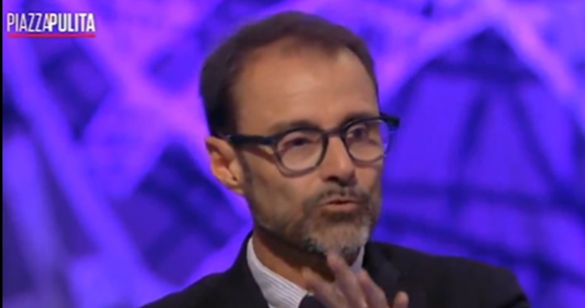Piazzapulita, Specchia e il precedente di Open Arms: "Non ci fu il ...