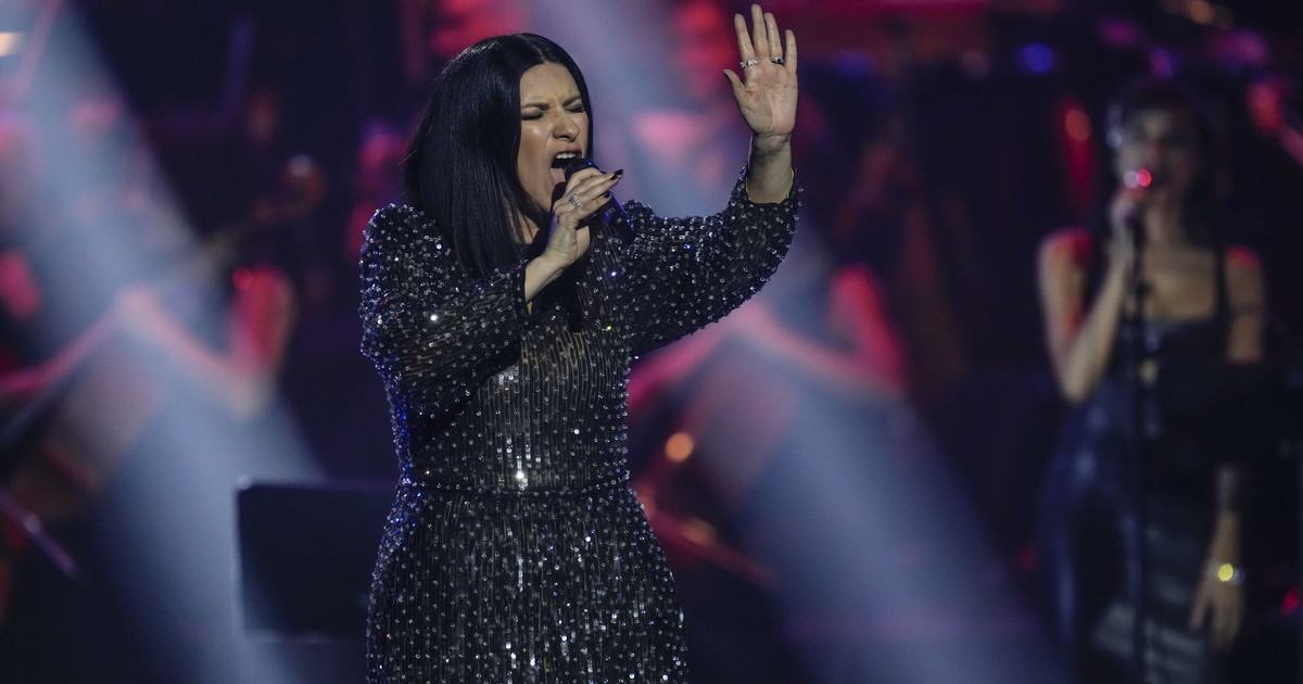 Laura Pausini, faida in famiglia dopo la morte dello zio. “Parentela ...