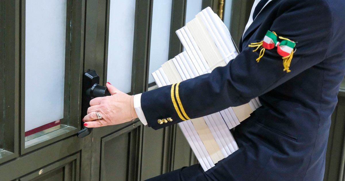 Maneuver, the League takes a turnaround: pensions and severance pay are ...