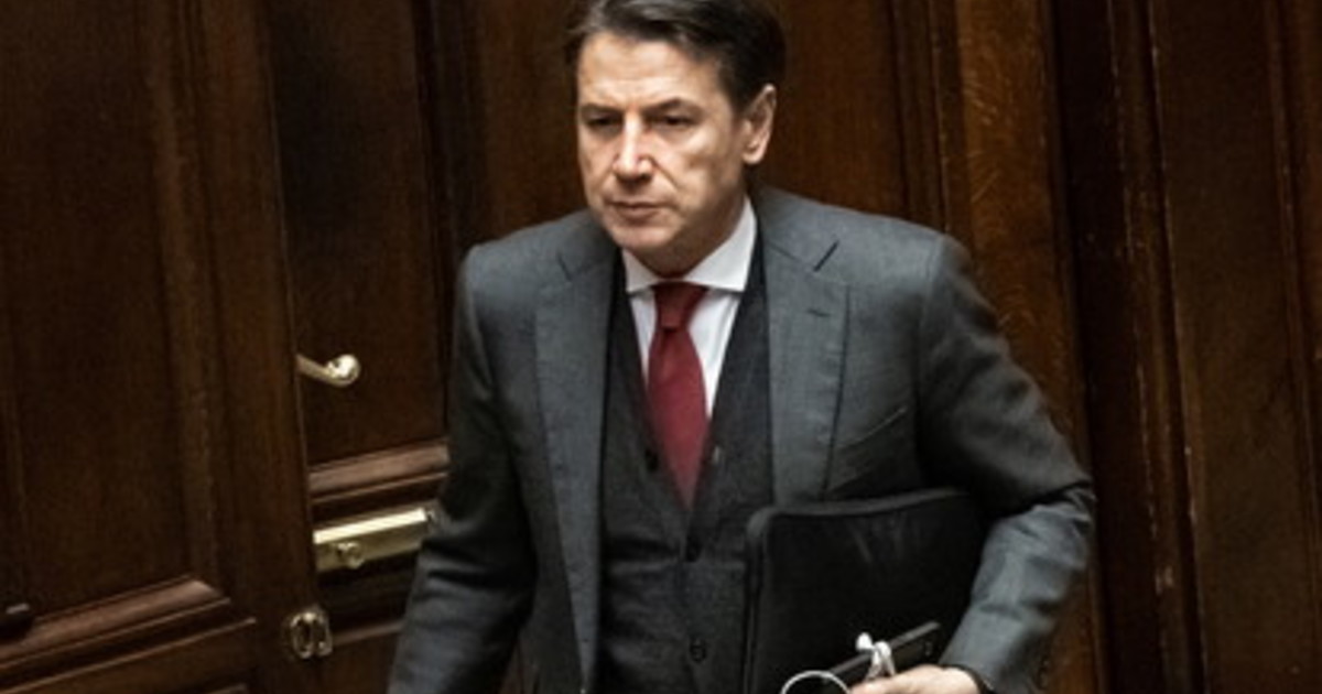 Iran, attack on the 5 Stars who abstained in the Senate. The broad ...