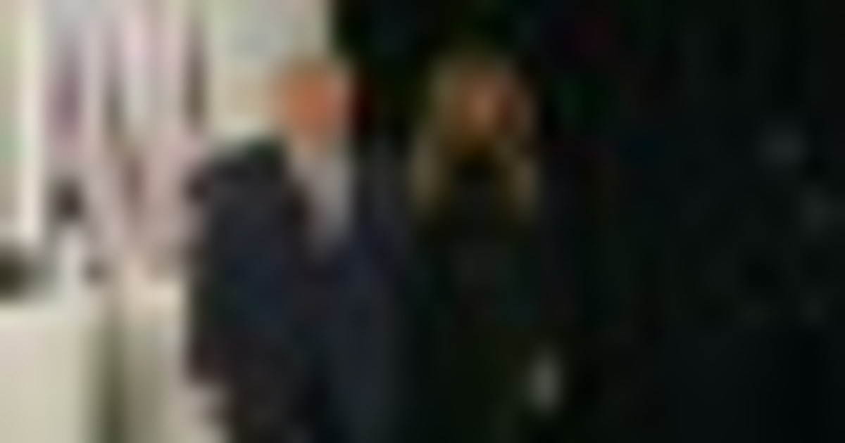 Melania presenta il film con Donald Trump: passerella e polemiche – Il ...