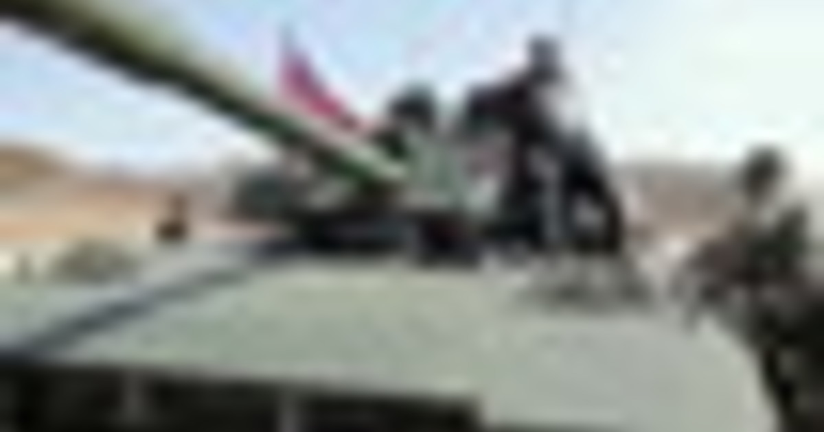 Il leader nordcoreano Kim Jong Un e sua figlia su un carro armato – Il ...